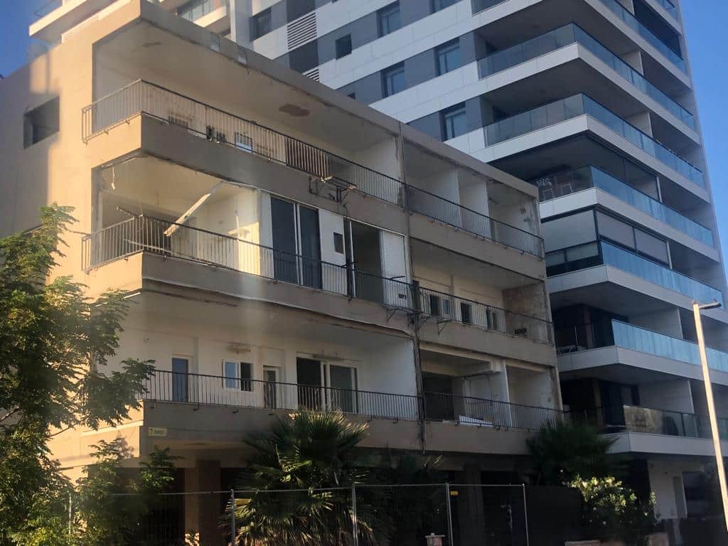 After another building almost collapsed, 610,000 homes in danger