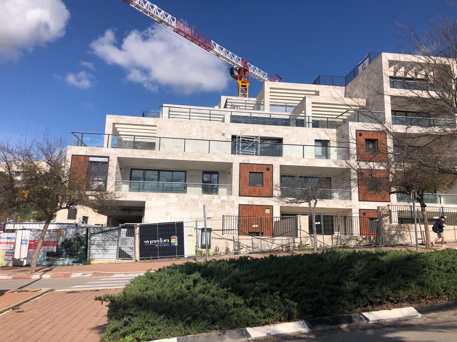 120 units sold for NIS 250M in desirable Buchman neighborhood