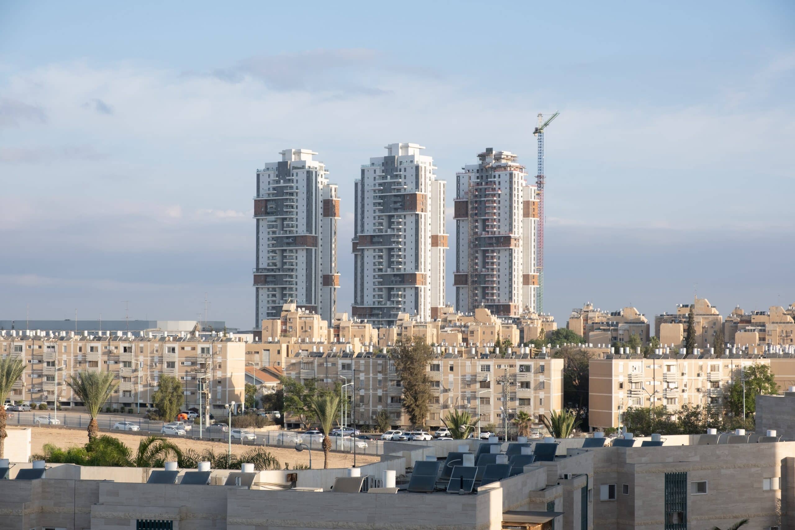 More than 1000 apartments in Jerusalem, towers in Tirat Carmel