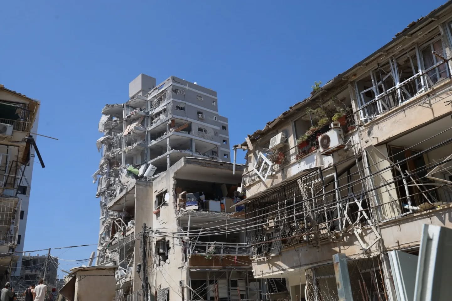 War-Damage Restoration Led by Top Contractors